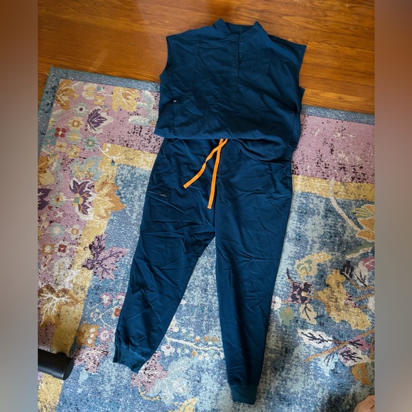 Figs | Other | Figs Deep Reef Rafaella Scrub Top Zamora Highwaisted ...